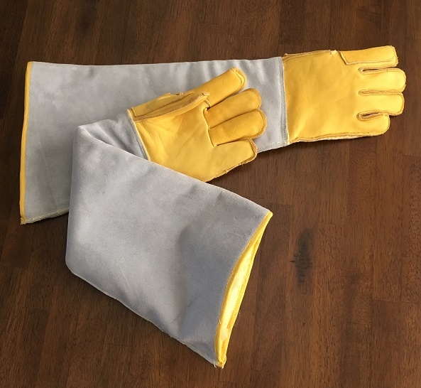 Raptor Handling Gloves - Kevlar Lined for Handling Large Animals